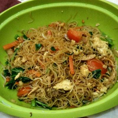Resep Bihun Goreng Sayuran oleh Ayu Ratna Angela - Cookpad