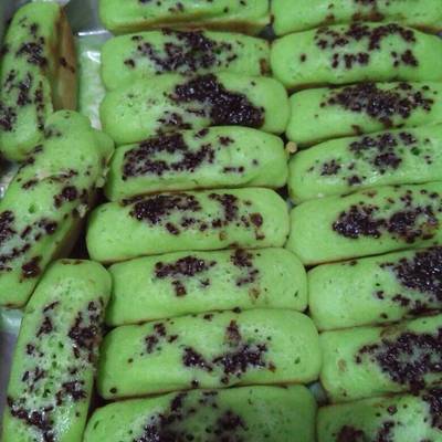 Resep Pukis pandan oleh Lillys Sulistyowati - Cookpad