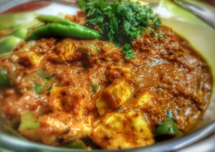Shimla Mirch Paneer Recipe - Banana-breads.com