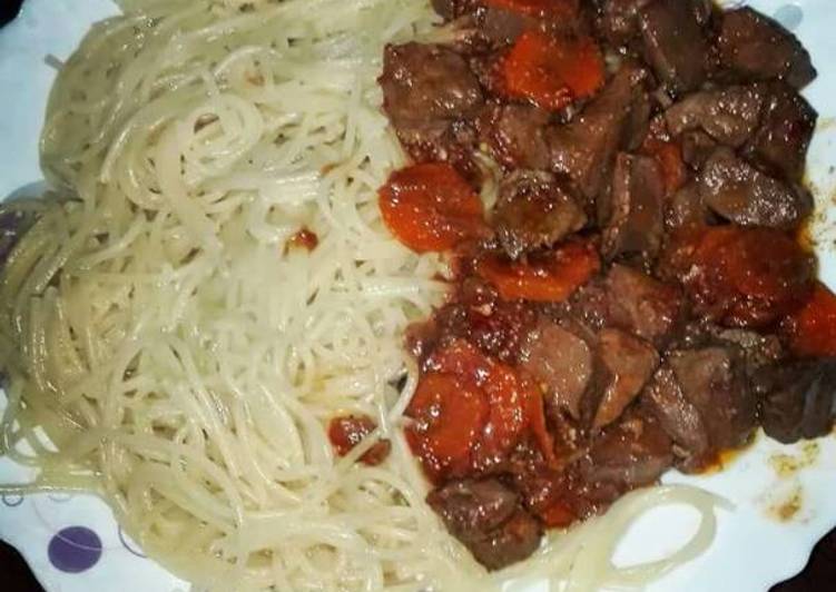 Spaghetti and liver stew Recipe by Caroline Kuria - Cookpad