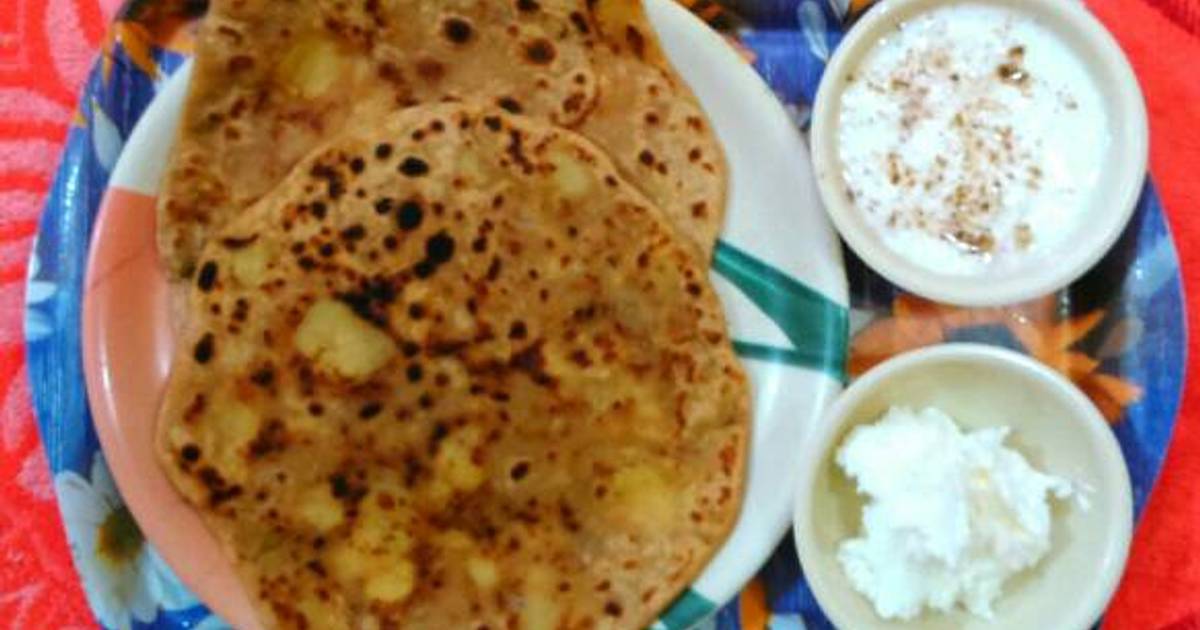 Aloo paratha with butter & curd Recipe by Kaur Jass - Cookpad India