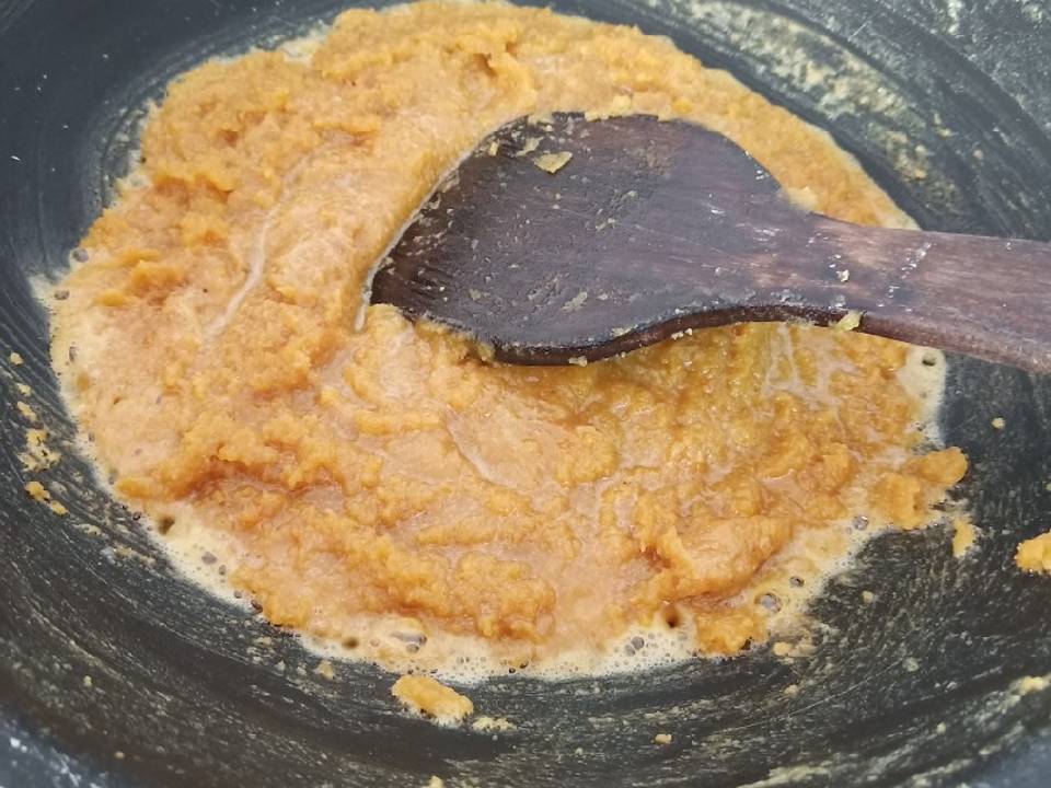 Chana Dal Ka Halwa - Black gram urad dal