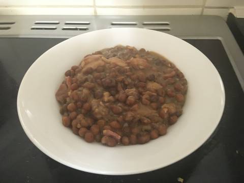 Gray Peas (Pays) and Bacon Recipe by Ed Robinson - Cookpad