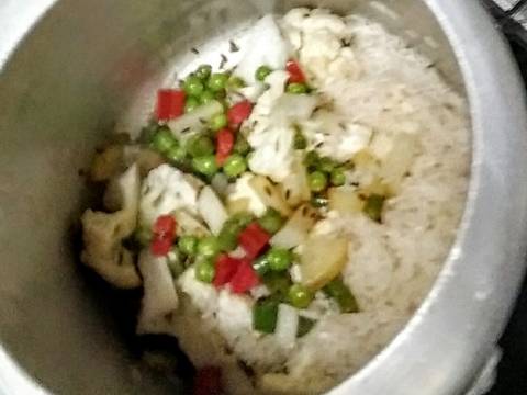 Subji Miloni/Miloni Tarkari Recipe by Sanchita Mittal - Cookpad India