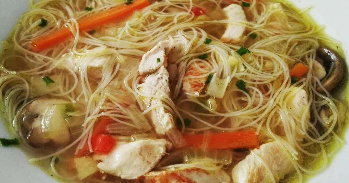 Sopa de fideo con pollo - 87 recetas caseras - Cookpad