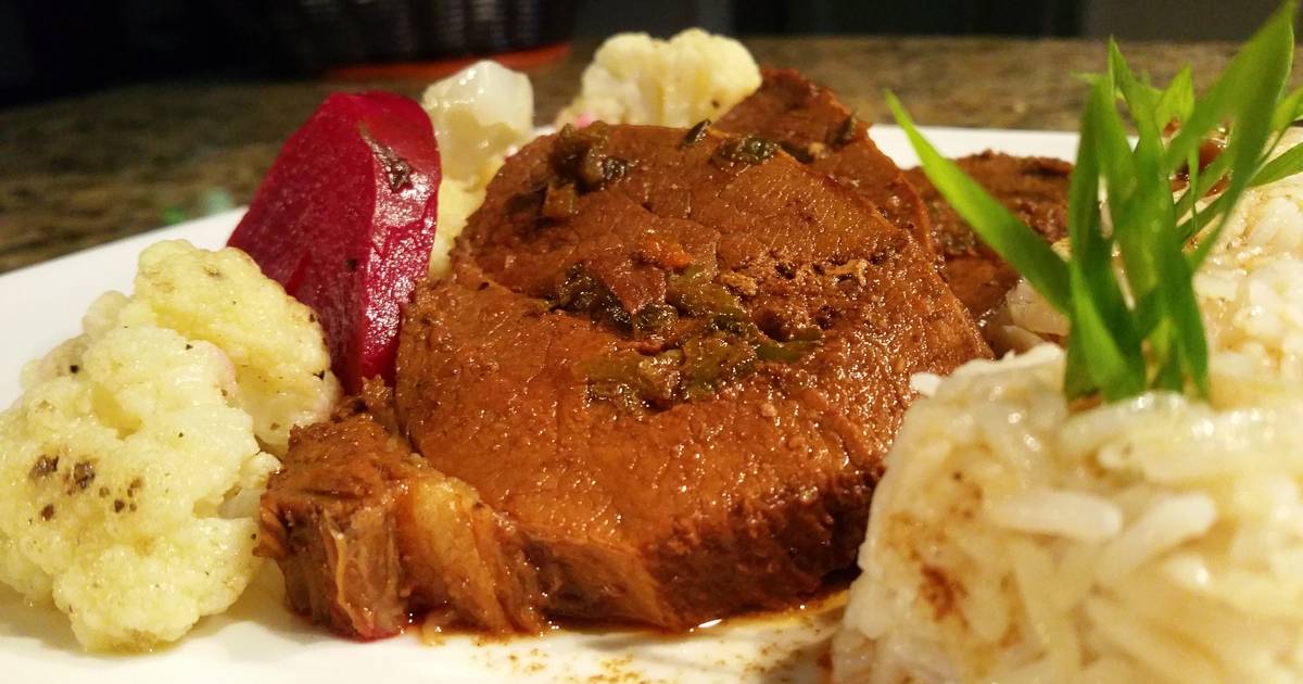 Lomo Relleno (muchacho redondo), en su salsa... Receta de Richard - Cookpad