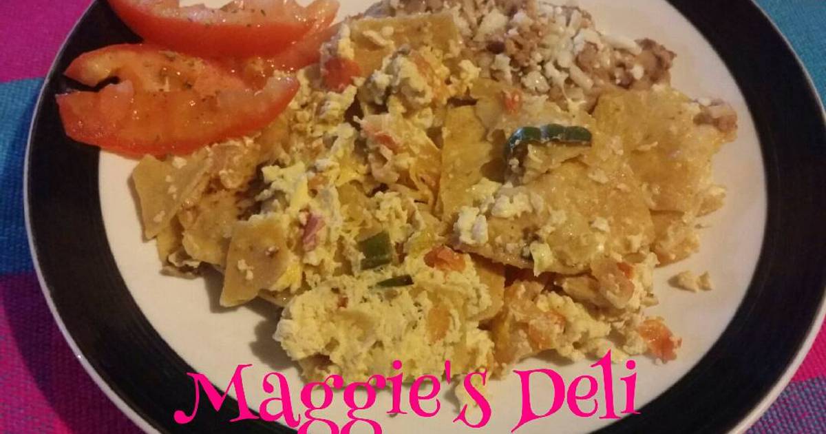 Huevos a la Mexicana con tortillas fritas Receta de Maggie - Cookpad