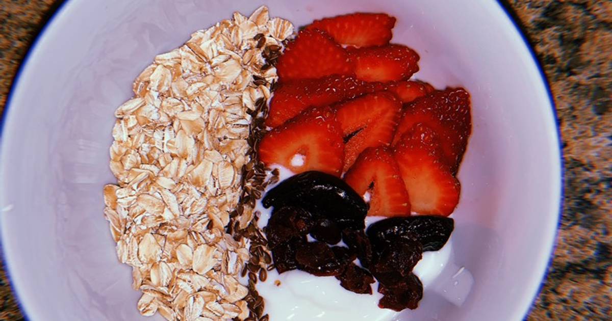 Yogurt natural con frutas - 997 recetas caseras - Cookpad