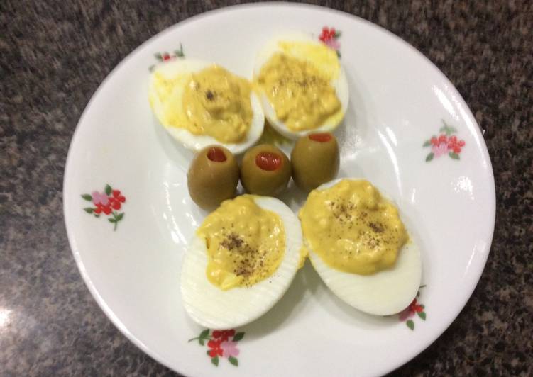 Huevos o blanquillos rellenos Receta de Ponchito Osuna - Cookpad