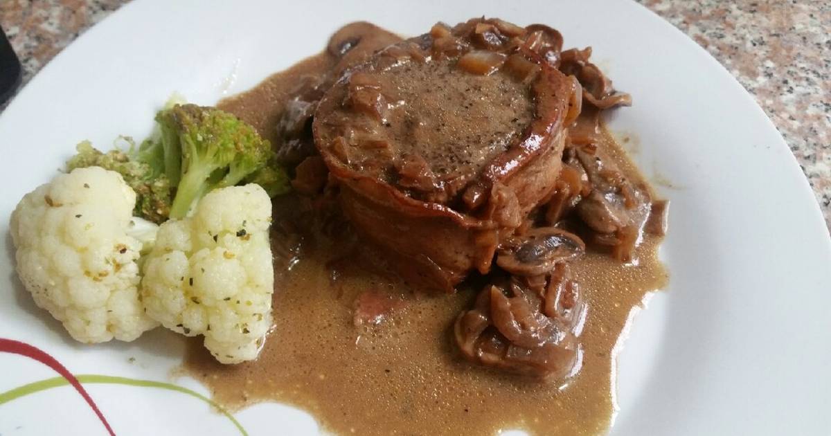 Filete mignon en salsa de champiñones Receta de Delgis Reyes - Cookpad