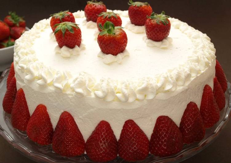 Pastel de fresa facil Receta de Miguel Angel Ruiz Garcia - Cookpad