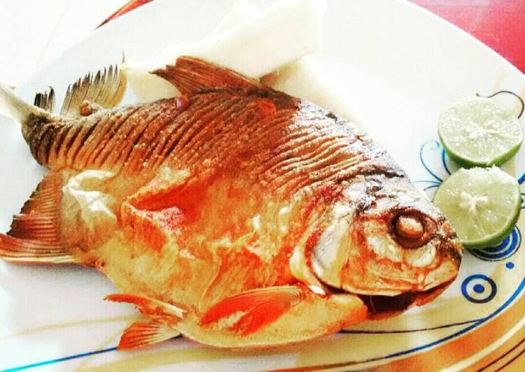 Pescado frito (cachama) Receta de Jose Luis Dueñas Palma - Cookpad