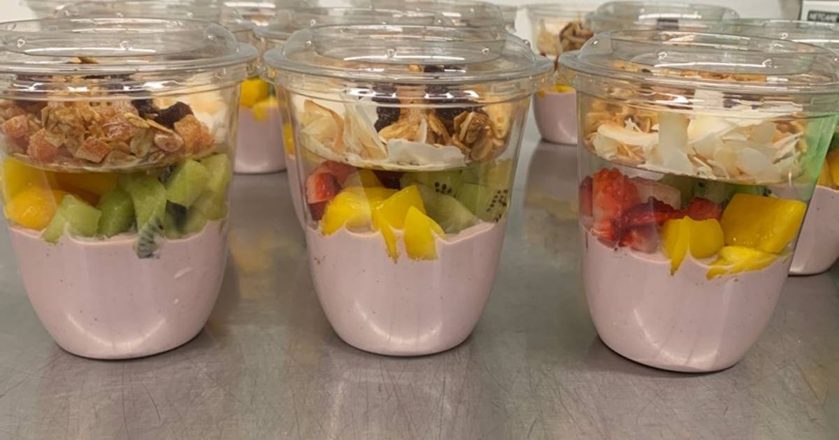 Yogurt de frutas naturales Receta de Dante Lopez - Cookpad