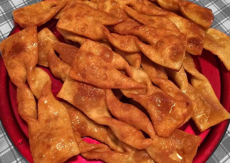 Corbatitas Dulces con Almíbar (o miel) Receta de DanielaPS - Cookpad