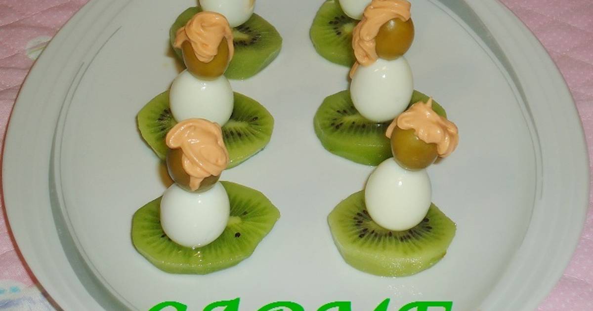 Aperitivos de kiwi y huevos de codorniz Receta de carme castillo - Cookpad