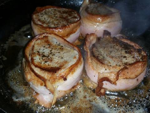 Filete mignon en salsa de champiñones Receta de Delgis Reyes - Cookpad