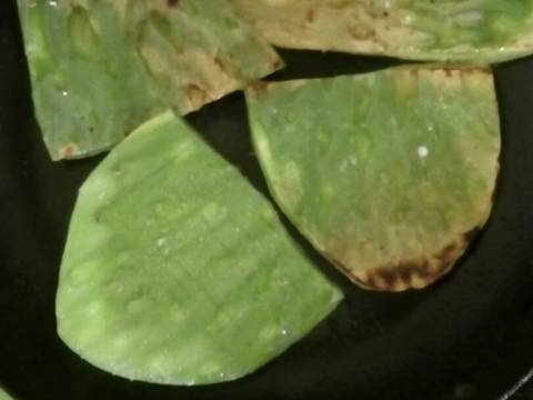 Sopes de nopal Receta de Xitlaly - Cookpad