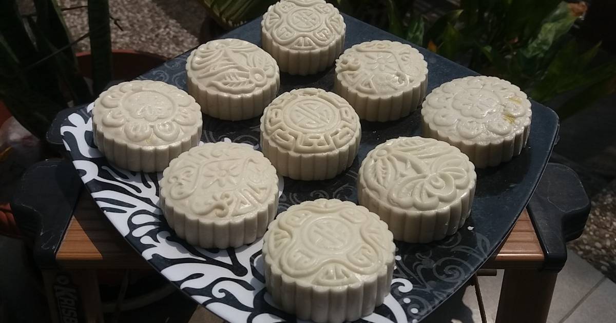 111 resep kue bulan enak dan sederhana - Cookpad