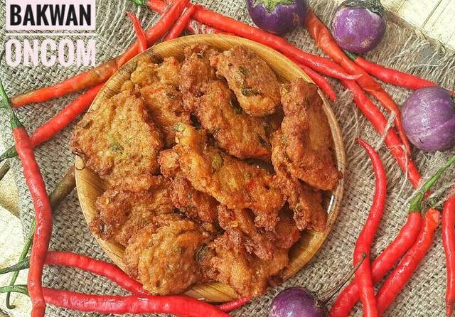 Suka Gorengan? Yuk Coba Sendiri Buat Bakwan Oncom