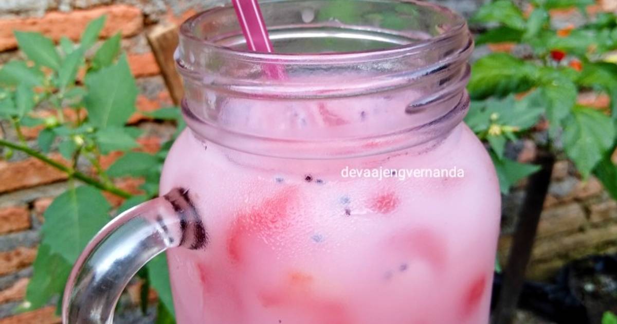 1.945 resep minuman stroberi enak dan sederhana - Cookpad