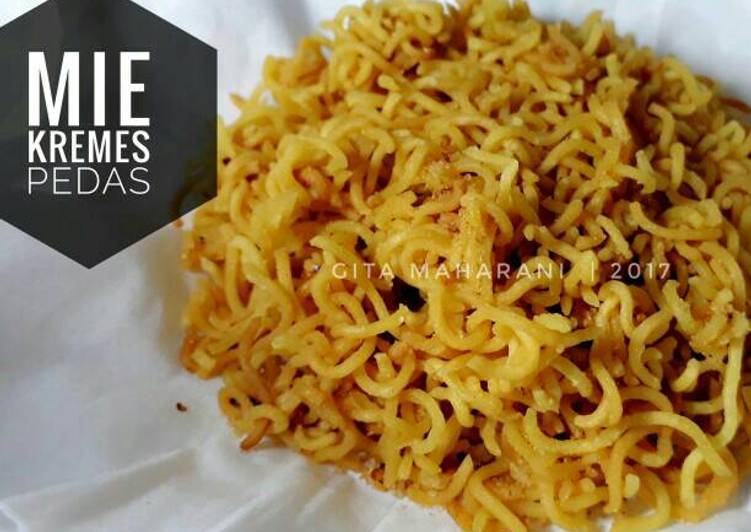 Resep Mie Kremes Pedas oleh Gita Maharani - Cookpad