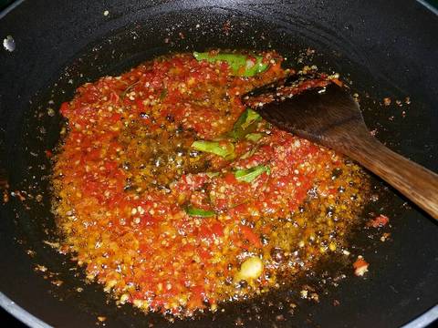 Resep Balado Teri Medan / Sambal Teri Medan oleh Andin's Kitchen - Cookpad
