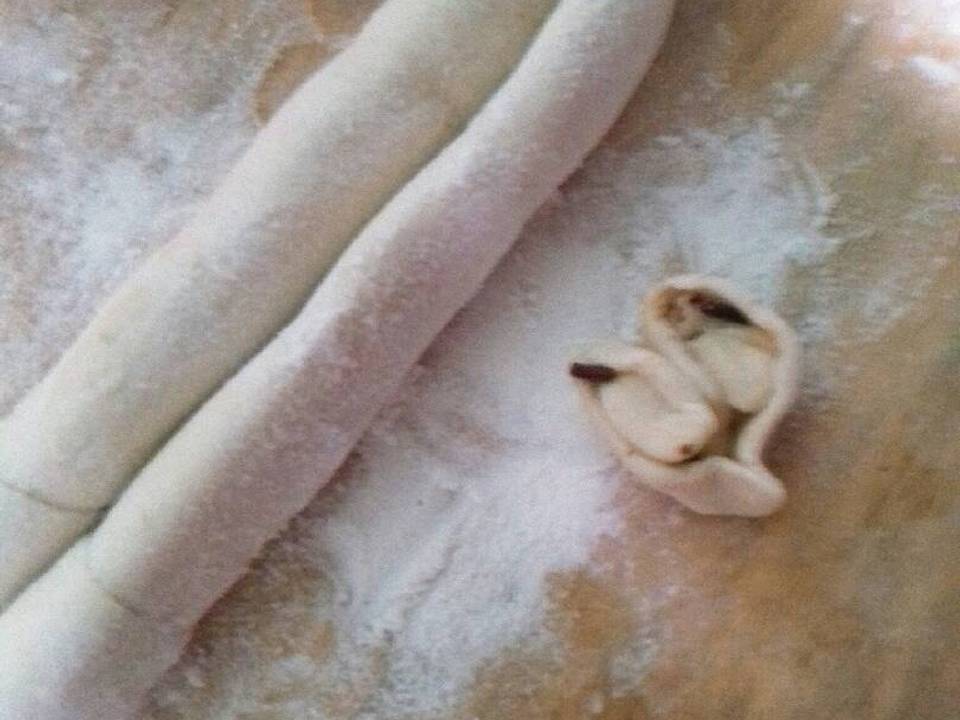 Resep Genji pie puff pastry oleh Dearesphaty - Cookpad