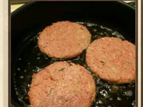 Resep Burger oleh Nikmatul Rosidah - Cookpad