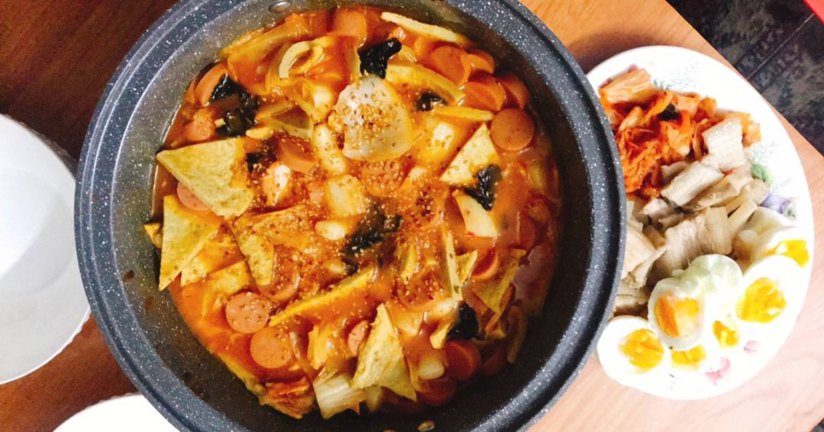 Món tokbokki: 52 cách làm tại nhà đơn giản ngon miệng - Cookpad