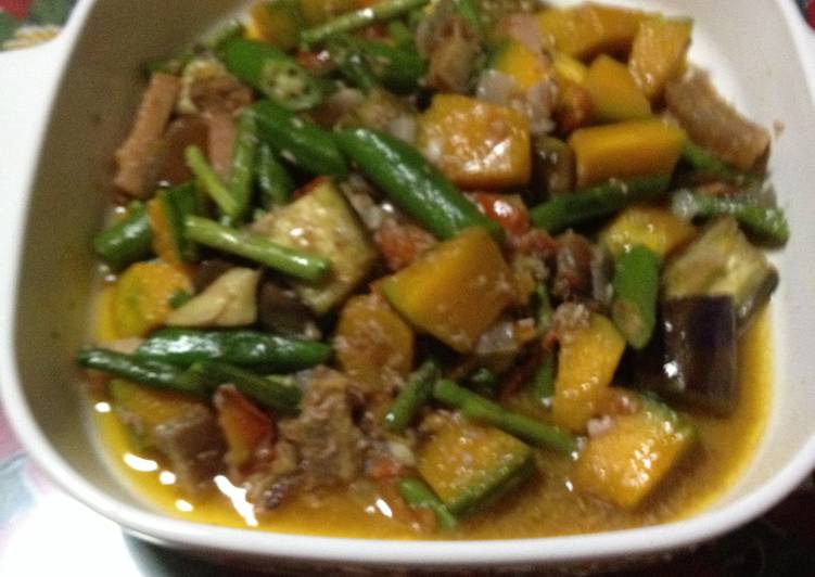 Pinakbet Tagalog Style Recipe Ni Emie C Vinluan Cookpad