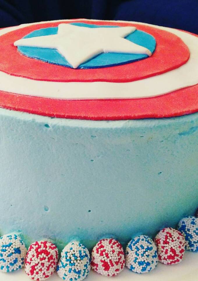 Tarta del capitán america Receta de Paula Ramiro