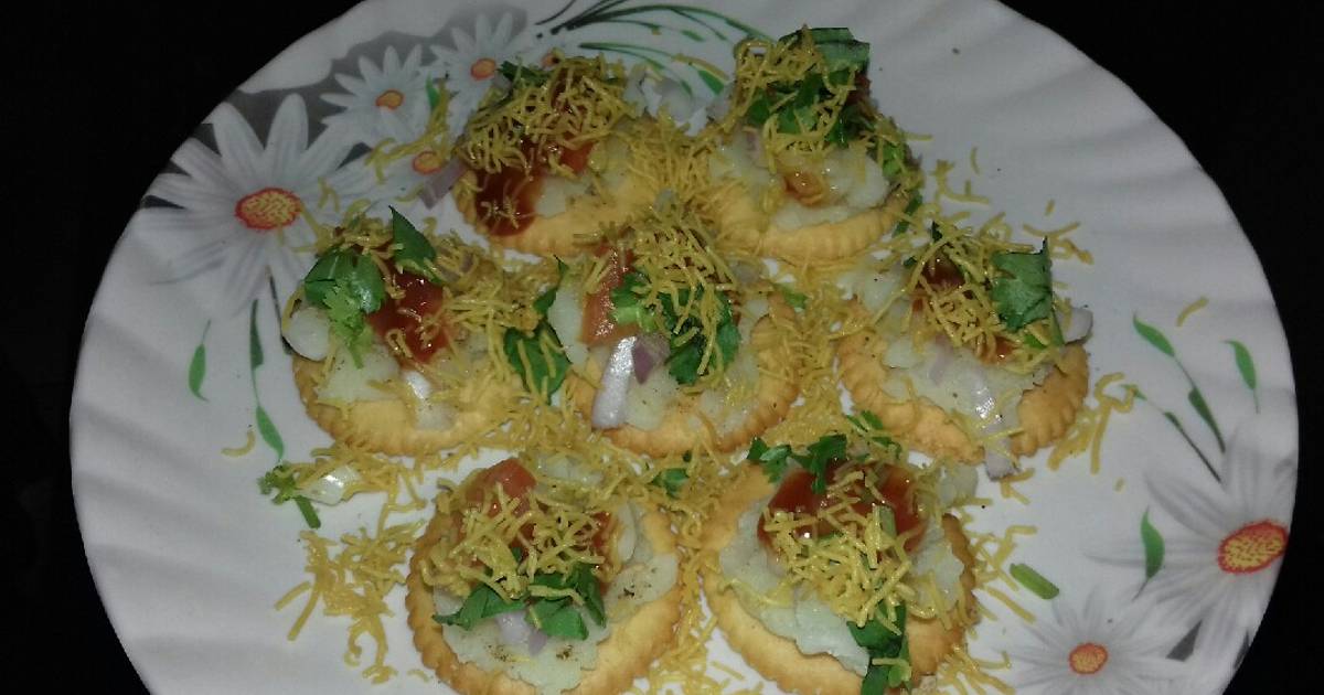 Monaco biscuit chaat Recipe by Truptirani Sahu - Cookpad