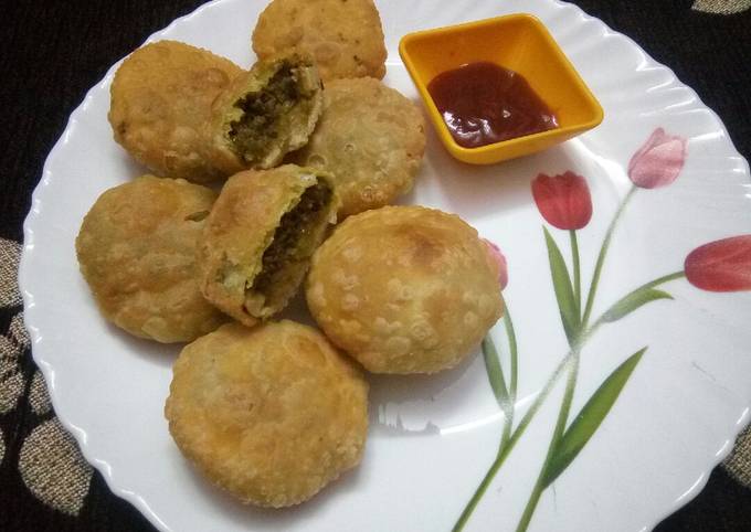 Lilva Kachori Recipe by Dipali Amin - Cookpad