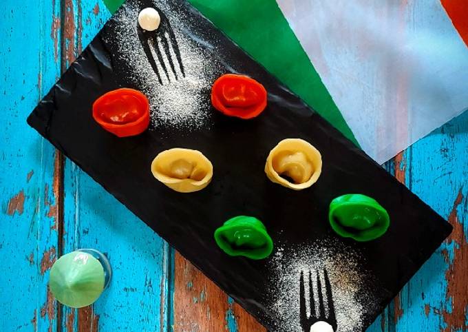 Tricolor Chicken Momos Recipe by Sudeshna Rajib Das - Cookpad
