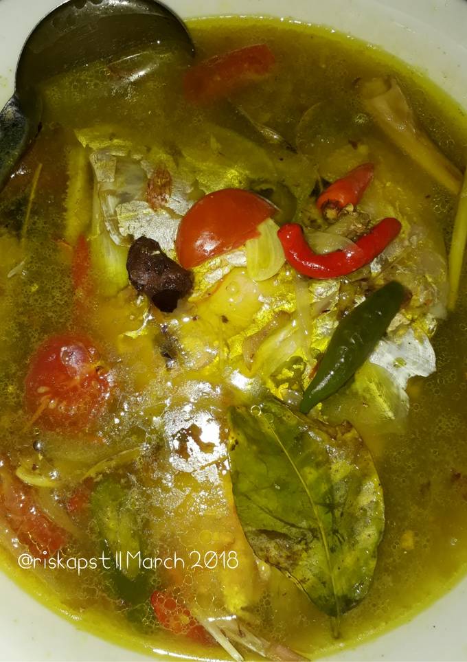 Resep Sop Ikan Kuning Kepala Kakap oleh Riska Mianti - Cookpad