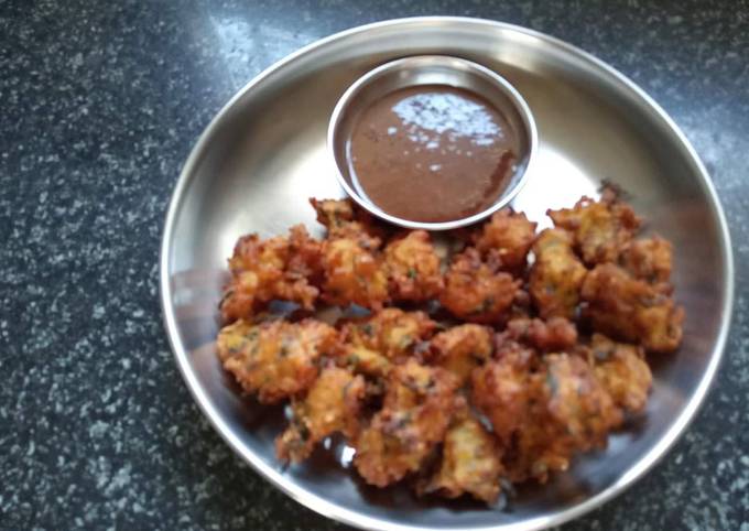 Cooked Rice Pakoda Recipe by Jagruti Manish (Dalwadi) Shah - Cookpad