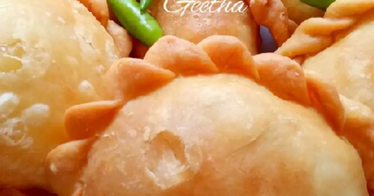 Resep Pastel Renyah Tahan Lama (1 Telur) oleh Gee_Kitchen - Cookpad