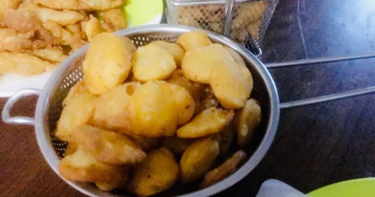 Crispy Papri Recipe by Erum Ahmed - Cookpad
