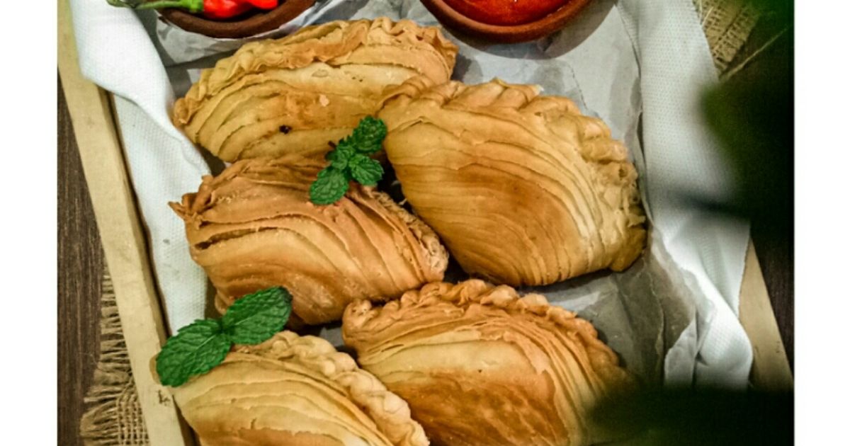 Resep Karipap Isi Bihun,Wortel,Kentang oleh Ecy - Cookpad