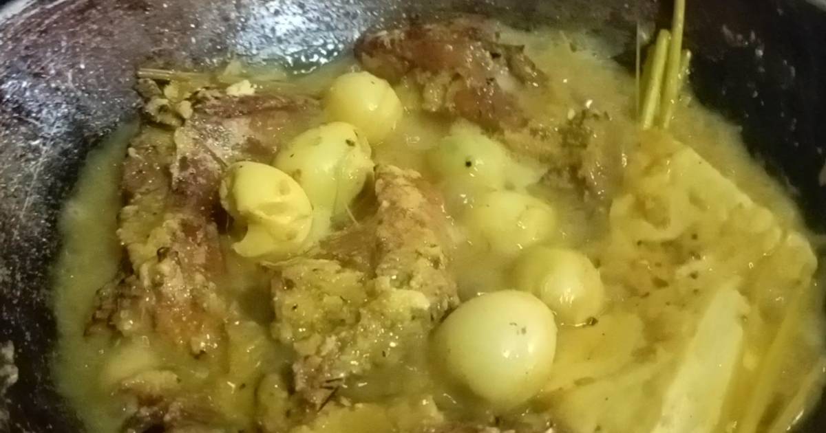 Resep Mangut ikan manyung asap + telur puyuh oleh Tsania II - Cookpad