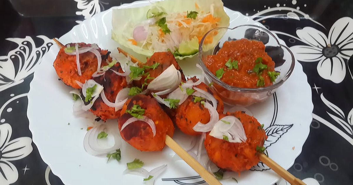 Veg Tandoori Momos With Fìŕè Roasted Mexican Tomato Salsa Recipe by ...