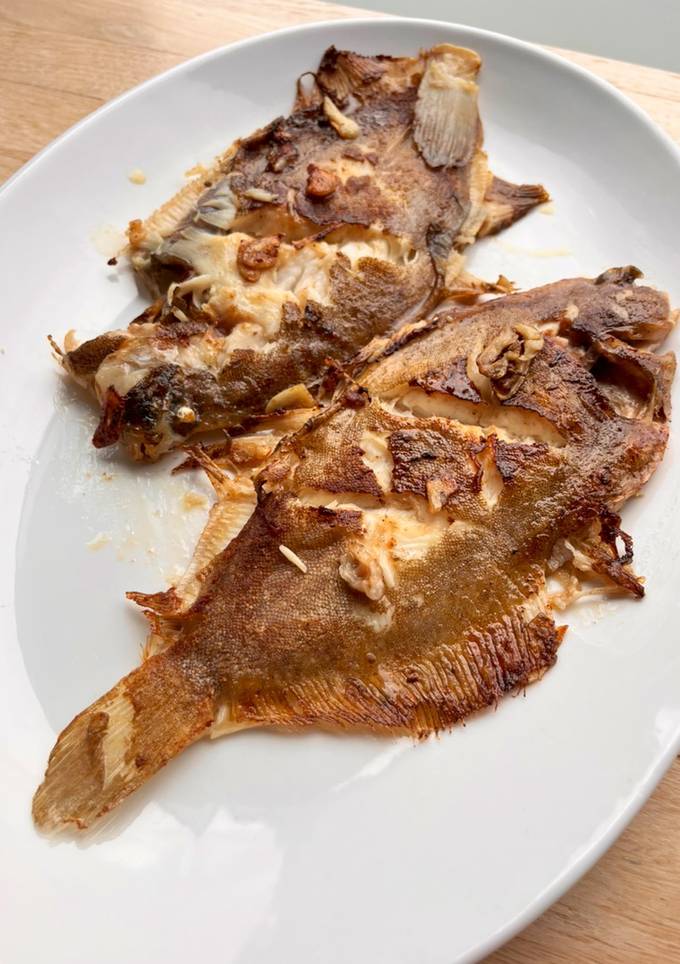Pan-seared butter soy sauce Lemon sole fish🐟 Recipe by Linda L. - Cookpad