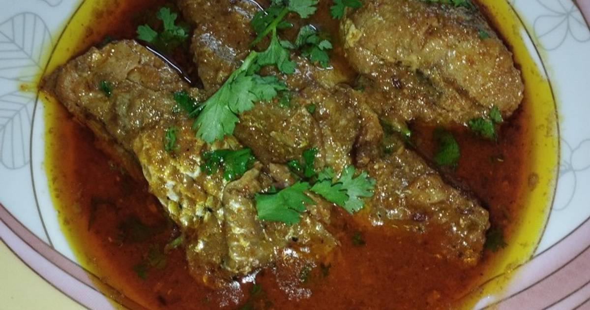 Fish salan Recipe by Neelam Khurram - Cookpad