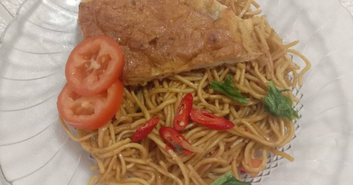 Resep Mie Kuning Goreng oleh Santy Ummu Khansa - Cookpad