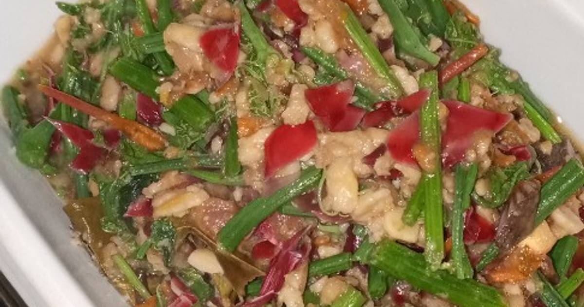 Resep Pucuk Waluh Tempe Bosok oleh Pawon Simboke - Cookpad