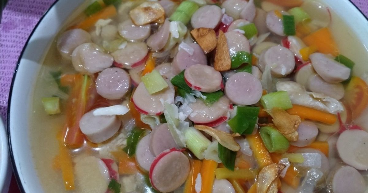 Resep Sop Ayam Sosis oleh Vebhe Charisma - Cookpad