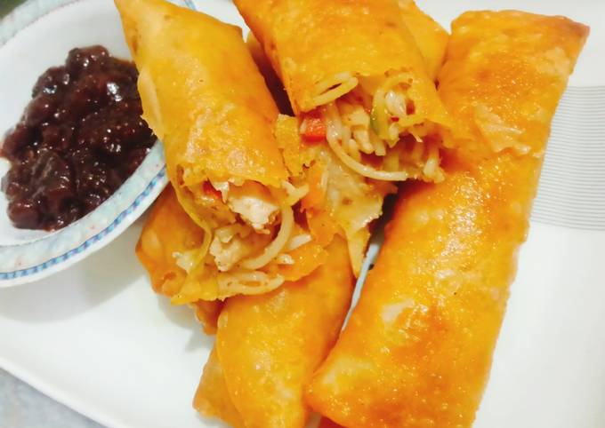 Crispy spaghetti 🍝 spring rolls Recipe by Noor Ul Ann - Cookpad
