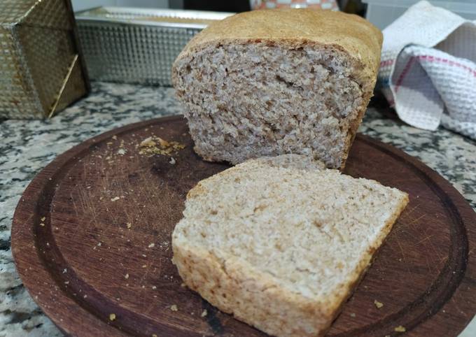Pan integral Receta de Agustina Rosas- Cookpad