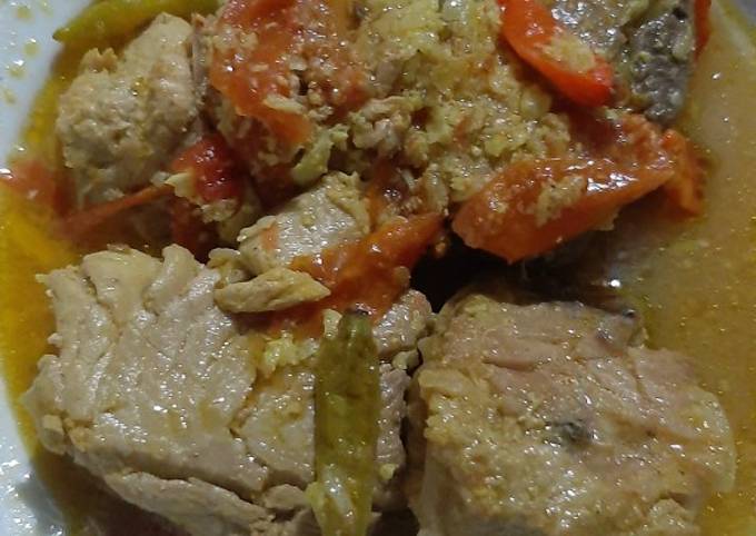 Resep Ikan Tuna Bumbu Kuning oleh Arina Rusyda - Cookpad