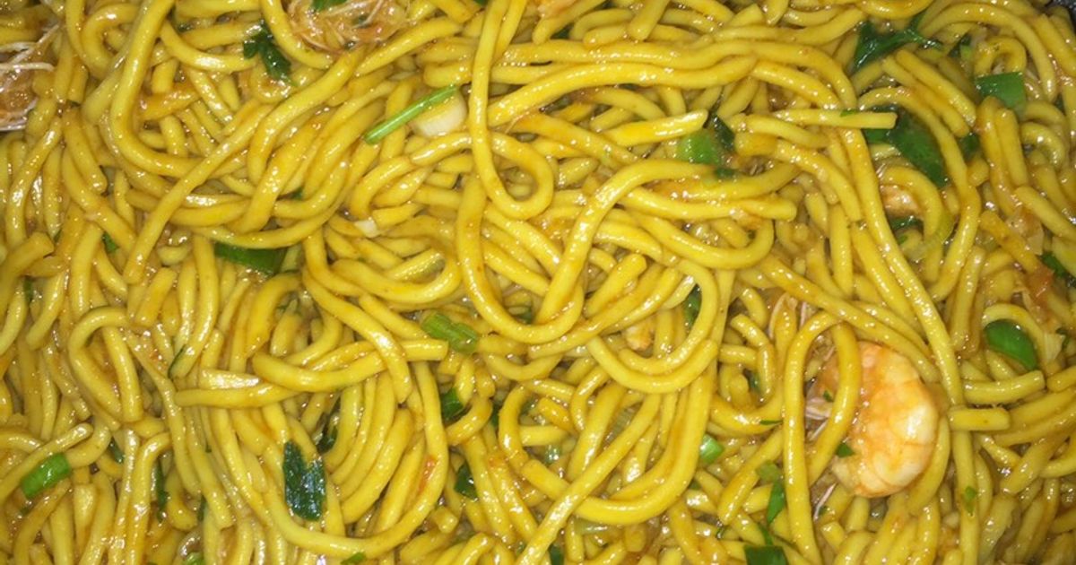 Resep Mie Kuning Goreng Simple oleh Nilfa Yudrika - Cookpad